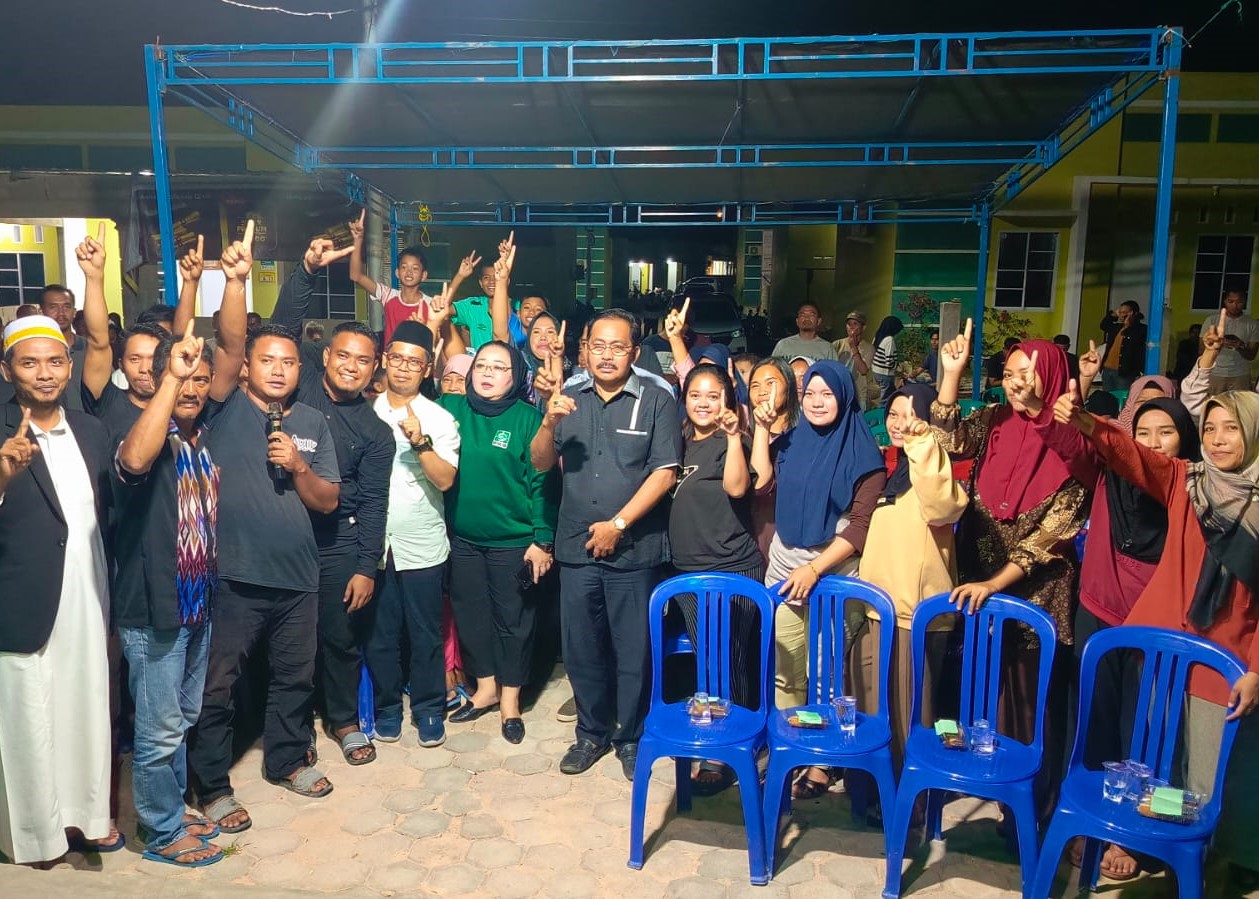 Warga Perumahan Gladiola Sambut Antusias Paslon IsRock - Lendoot.com ...