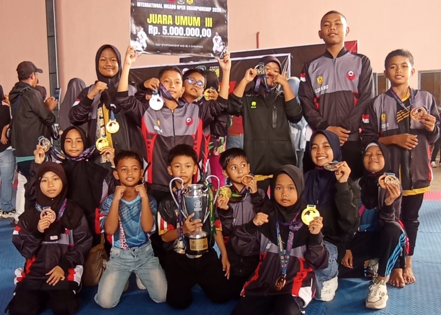 Karateka Binaan Rutan Karimun Raih 4 Medali Emas di International ...